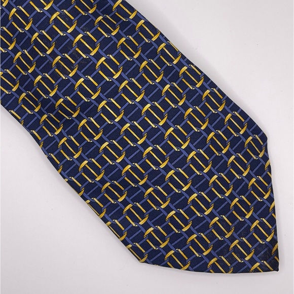 Gucci | Accessories | Gucci Mens Blue Gold 0 Silk Chain Print Tie ...
